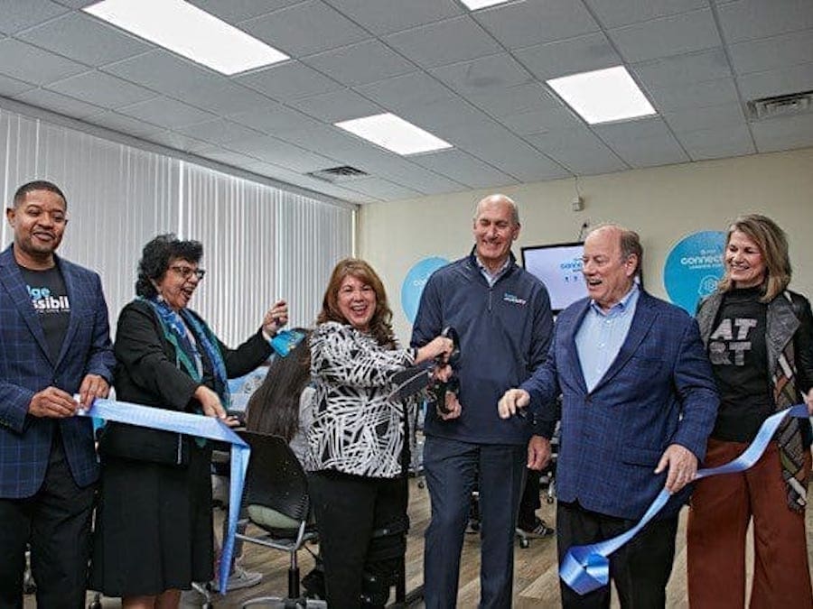 AT&T Opens Connected Learning Center in Detroit to Help Bridge the Digital Divide - AT&T Connects