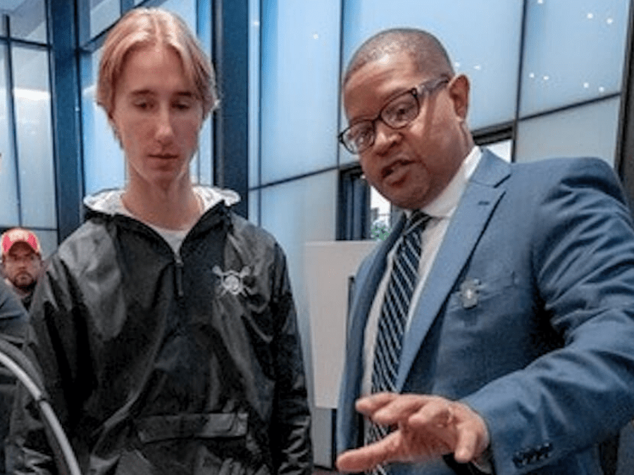 Connecting Students to Greater Possibility Through Tech Showcase - AT&T ...