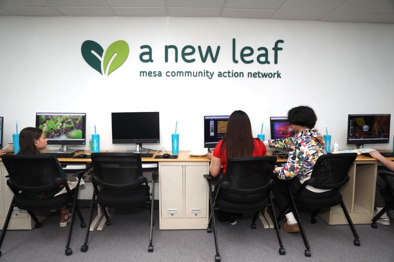 Bridging the Digital Divide: A Community Effort in Mesa - AT&T Connects